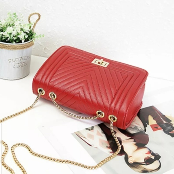 AnkarasBest | Bags | V Pattern Designer Luxury Unique Fashion Bag Red ...